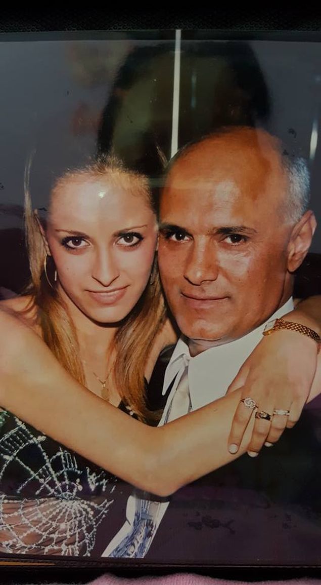 FOTO! Fiica lui Fane Spoitoru, la piscina, la numai 10 zile de la ...