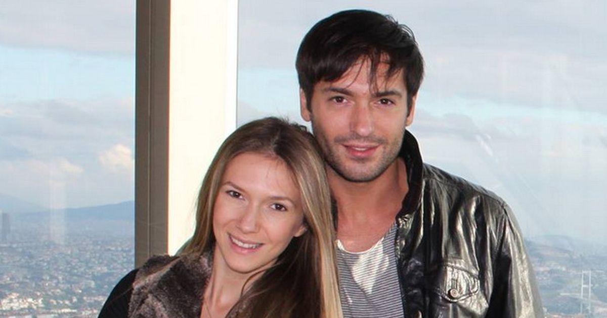 Taticul Radu Valcan a mers sa cumpere caruciorul pentru fiul lui si al ...