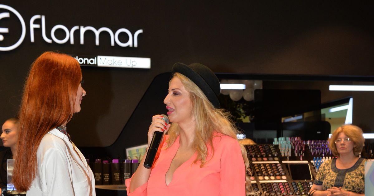 FOTO EXCLUSIV! Cum arata Julia Jianu, la 40 de ani! S-a afisat la un ...