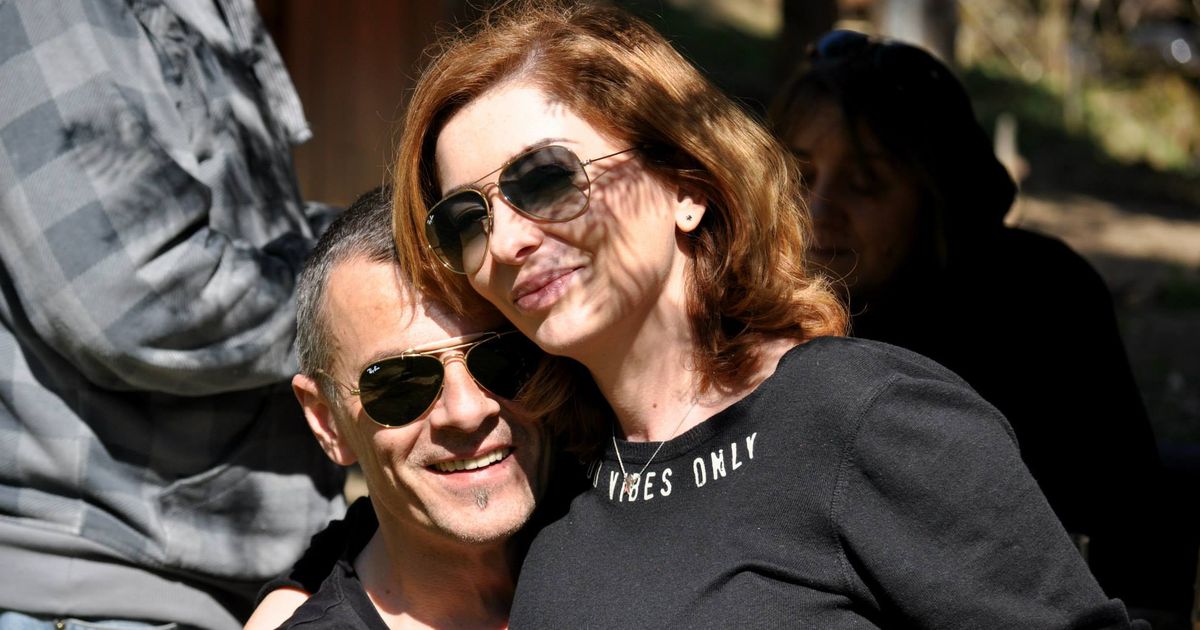 Fratele Mihaelei Radulescu a implinit 50 de ani! Florin este fotograf ...