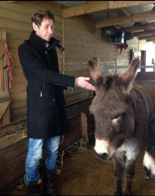 Mircea Solcanu se întoarce pe scenă, la 7 ani după ce a părăsit ...