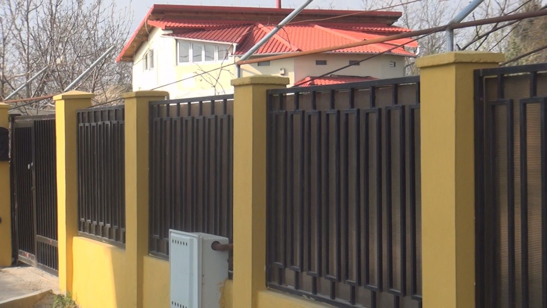 Cum arata casa lui Florin Zamfirescu si cum se prezinta casa Catalinei ...