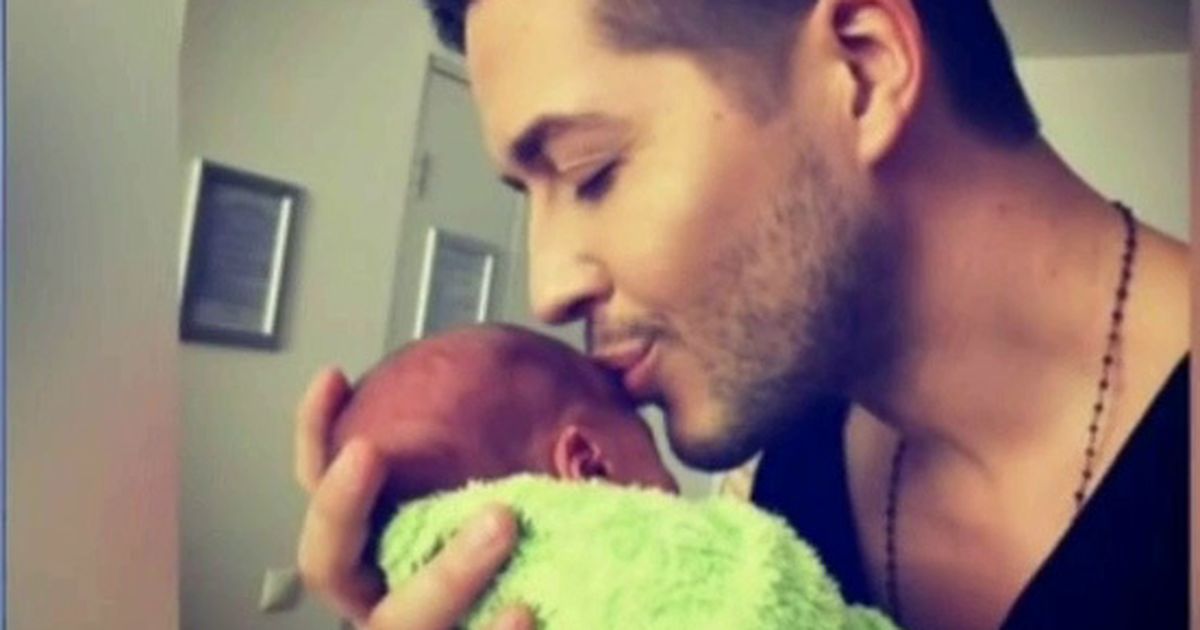 George e tare nedumerit: "Cand ii cant eu bebelusului, plange! E ciudat, e foarte ciudat" - WOWBiz