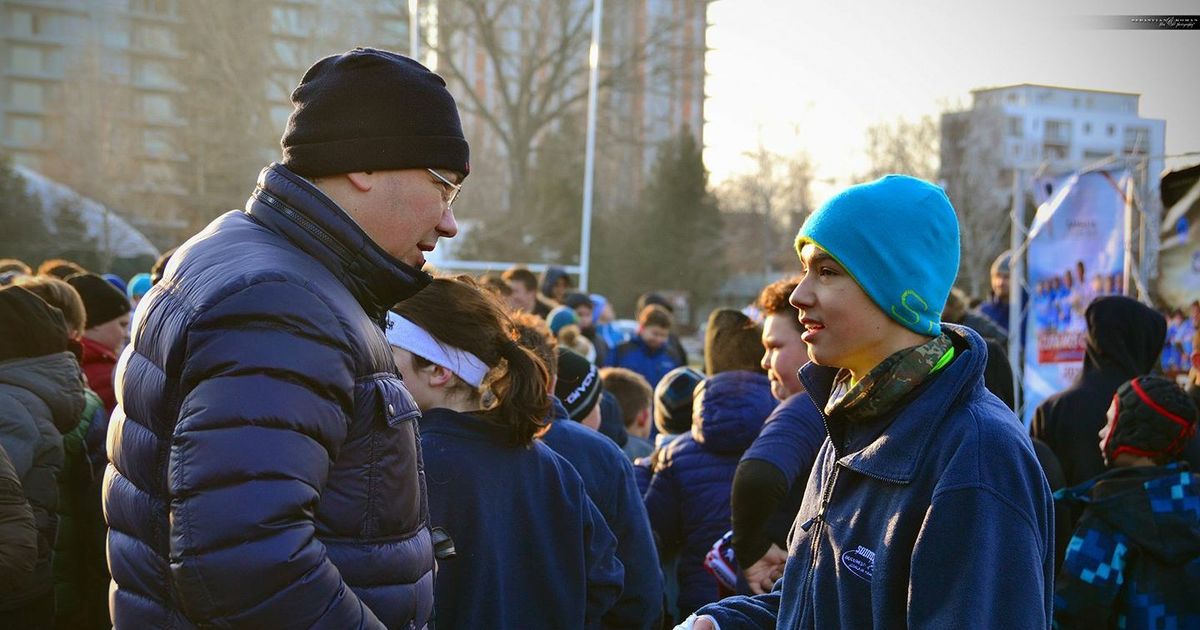Andrei Ponta s-a apucat de rugby si a inceput sa aiba succes la fete ...