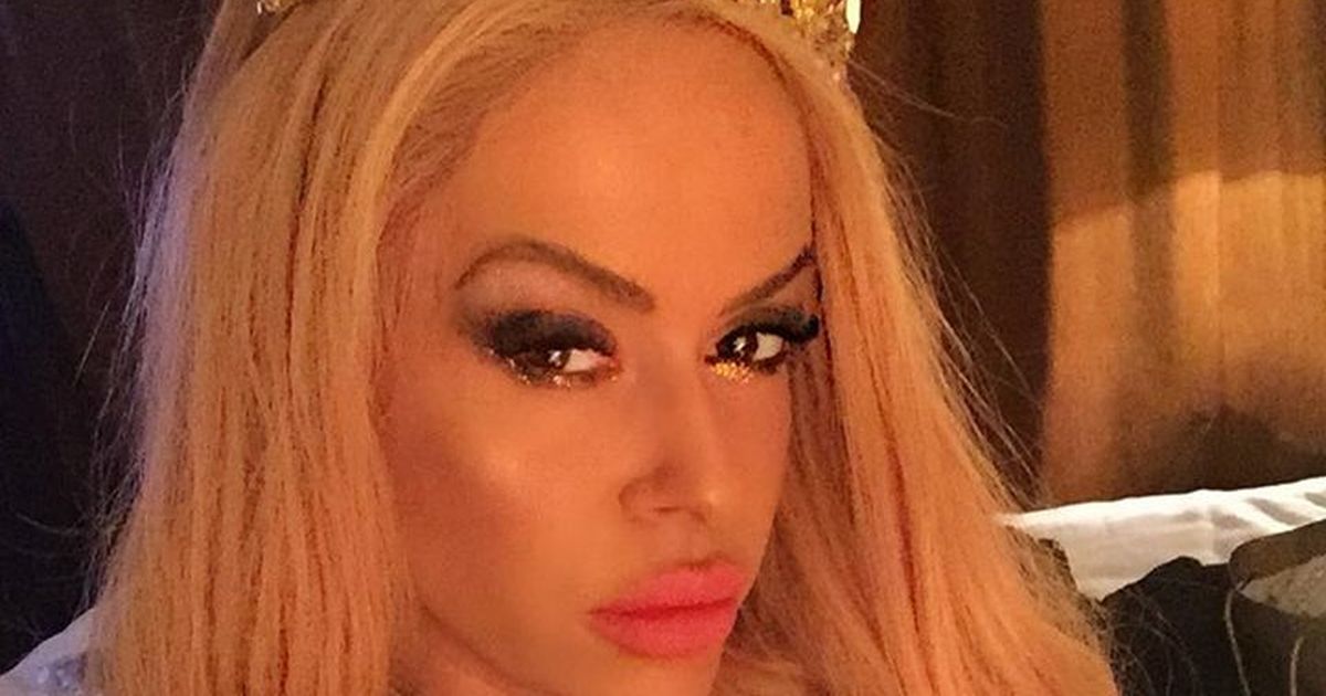 Anda Adam face parada modei in vacanta! S-a pozat asa, iar fanii au ...