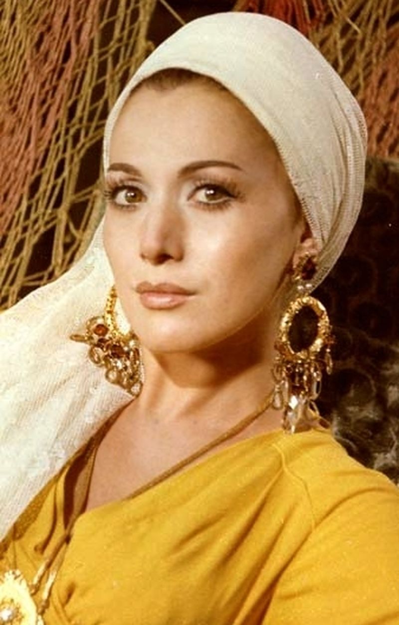 A fost cea mai frumoasa actrita din perioada lui Ceausescu! Incredibil ...