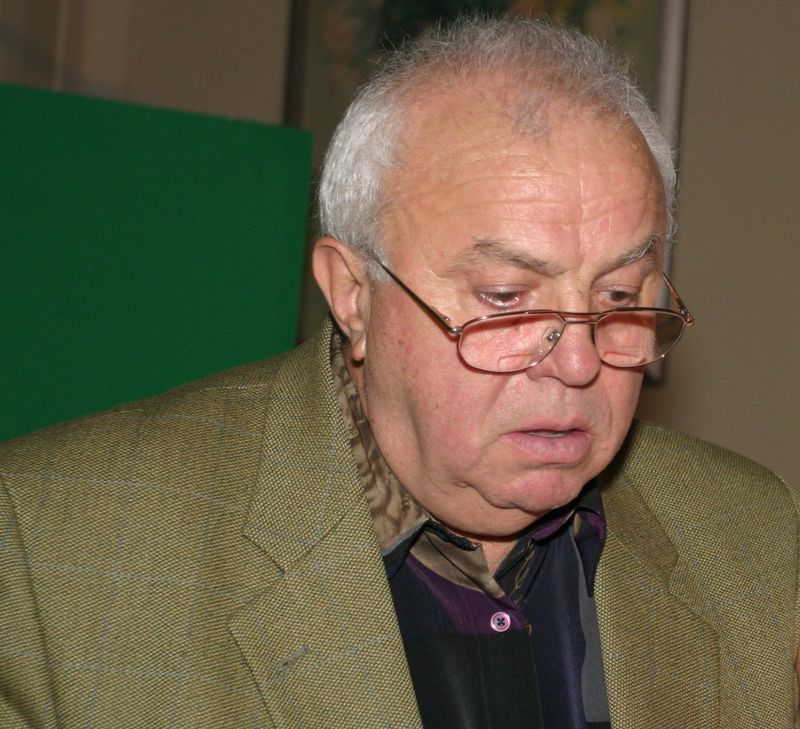 Lui Alexandru Arsinel ii este frica sa mearga seara pe strada - WOWBiz