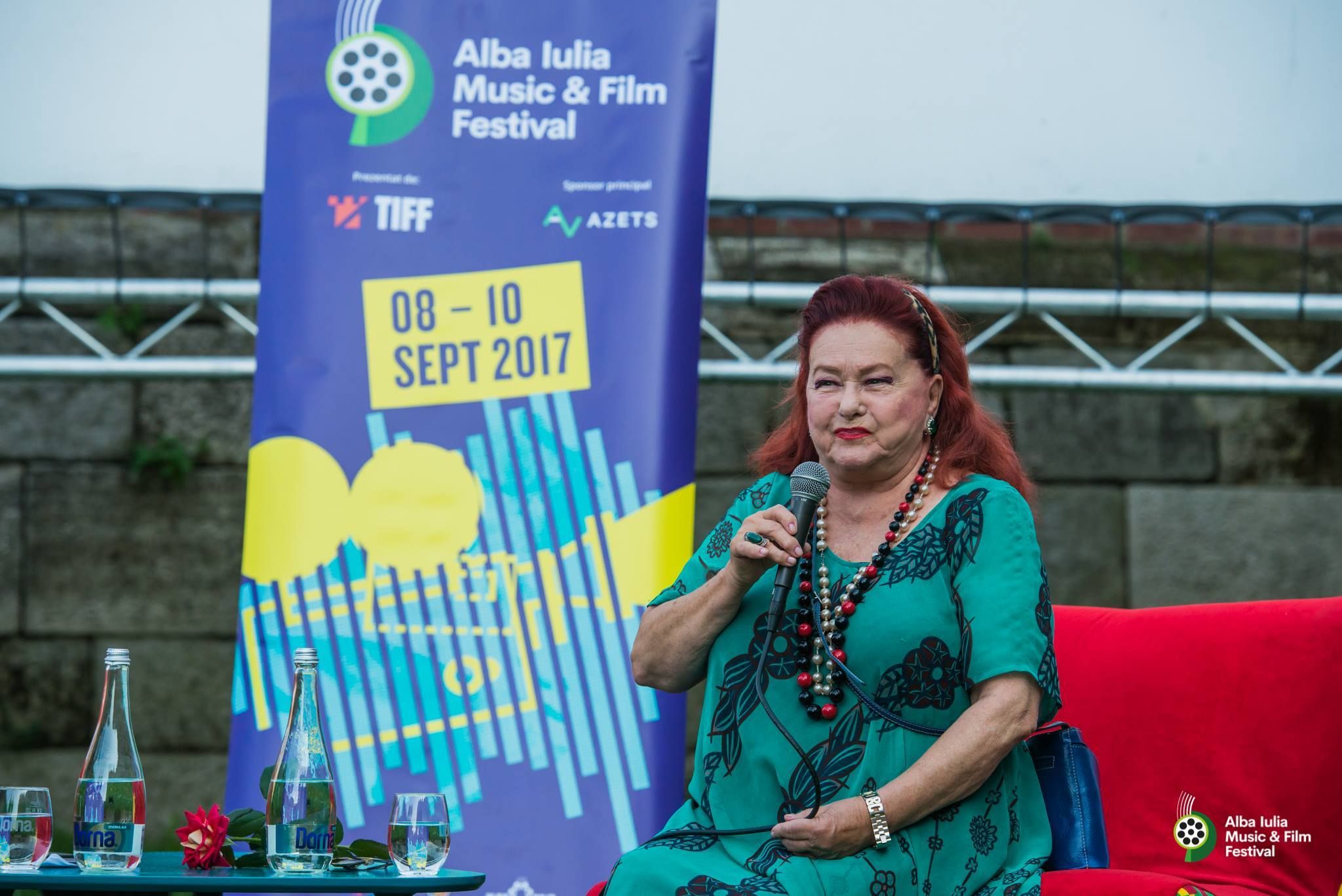 Stela Popescu, aparitie de senzatie la Alba Iulia! Vezi cum s-a ...