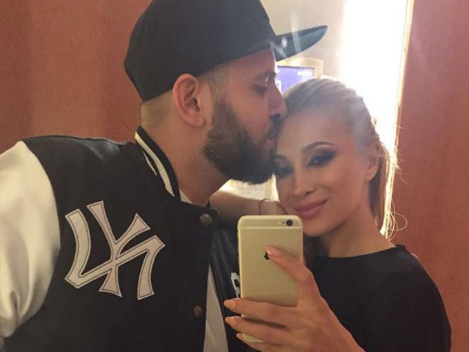 Lora a facut un anunt, iar fanii au observat un detaliu trist: “Te-ai ...