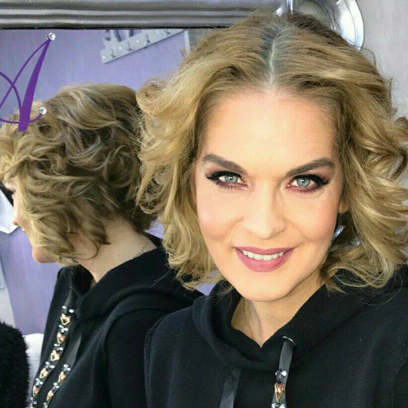 Cine este Manuela Hărăbor? Biografie: vârstă, studii, carieră. A trecut ...