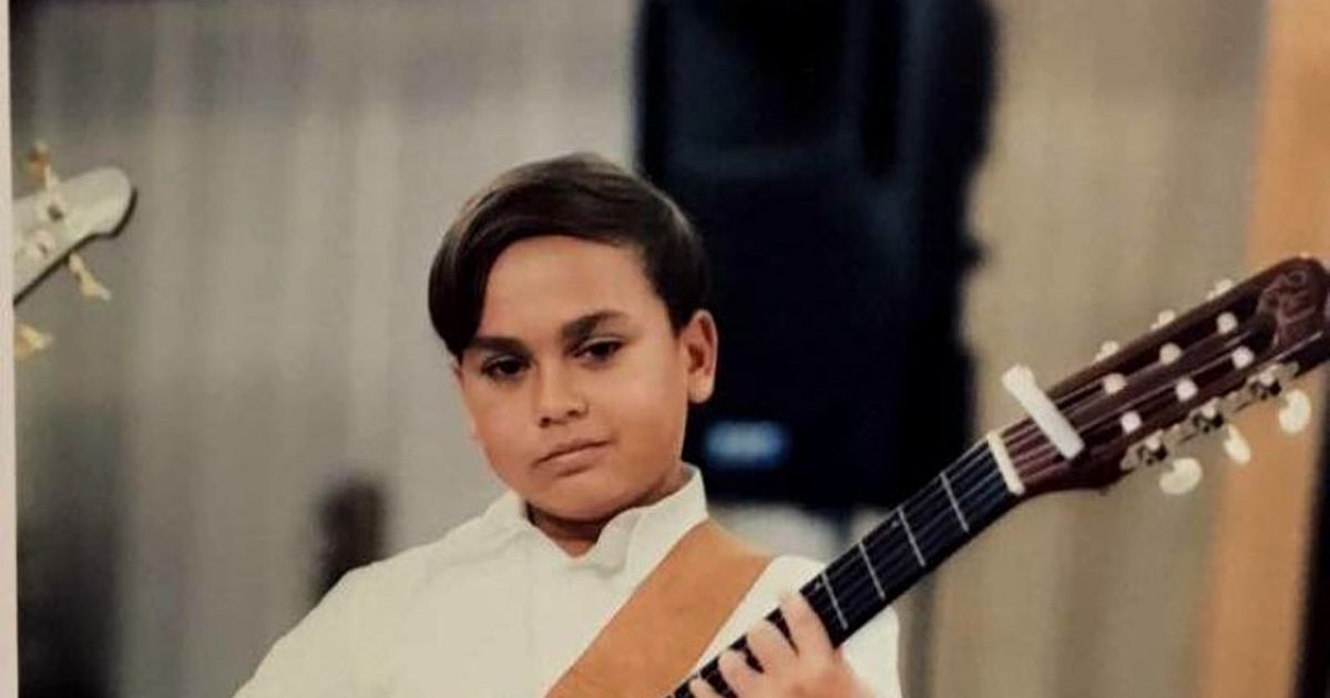 Adrian Minune are un baiat foarte talentat! La 12 ani a castigat un ...