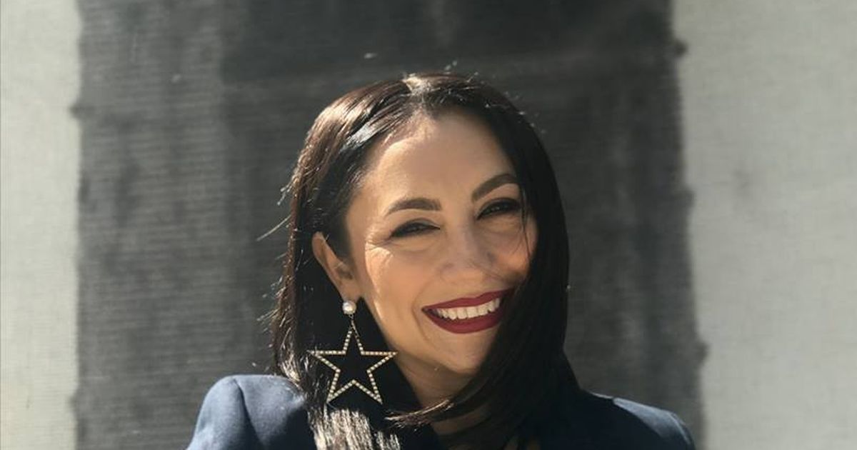 Poze cu Andra goala? Ce ar face cantareata daca cineva ar santaja-o cu ...