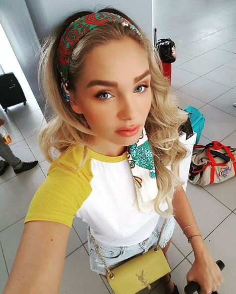 Maria Constantin, toata un zambet la bratul unui barbat! "Nimic nu e ...