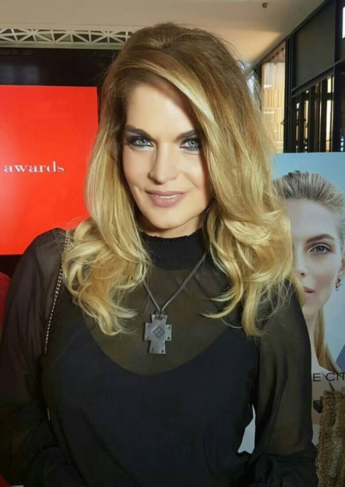 Manuela Harabor, aparitie de senzatie in costum de baie, la 50 de ani ...