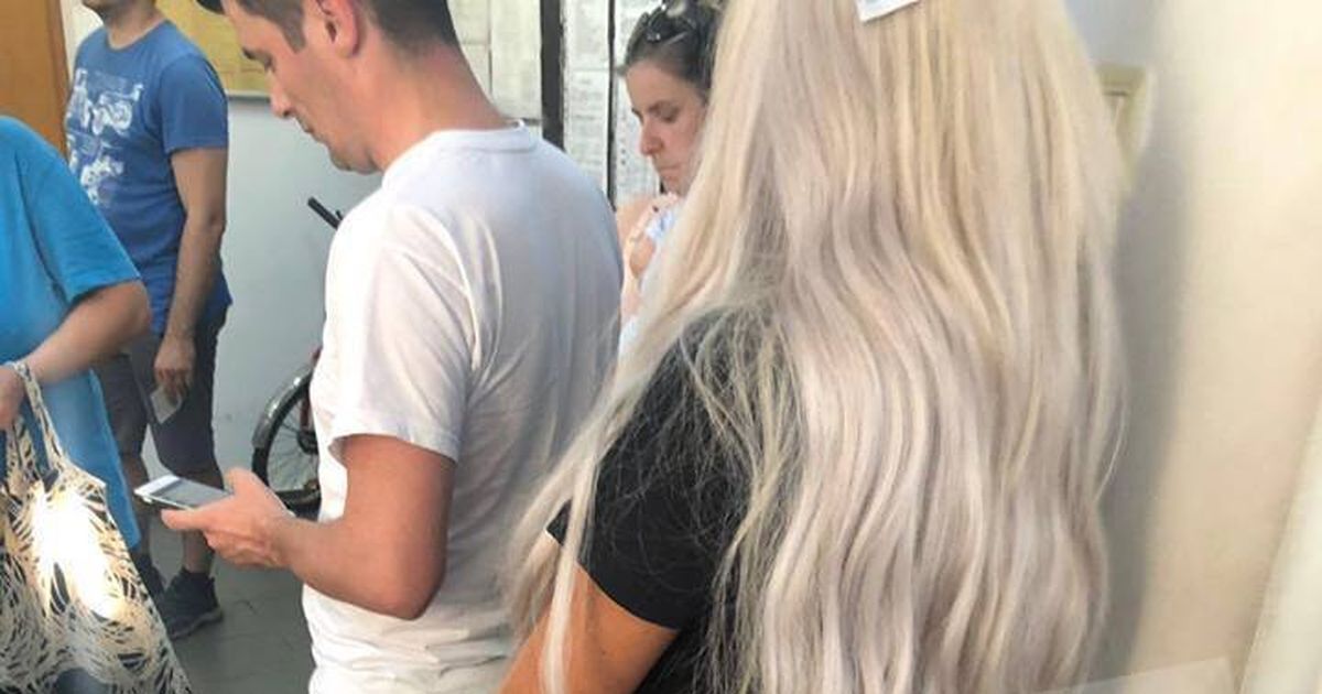 Loredana Chivu, surprinsa la coada la posta! Cum au reactionat ...