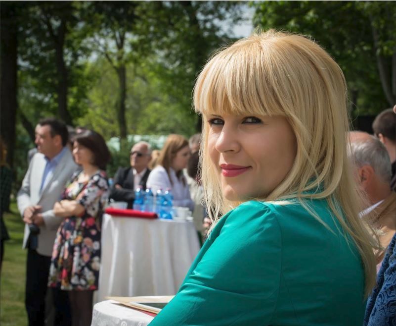 Elena Udrea a şocat presa internaţională în urmă cu câţiva ani. - WOWBiz