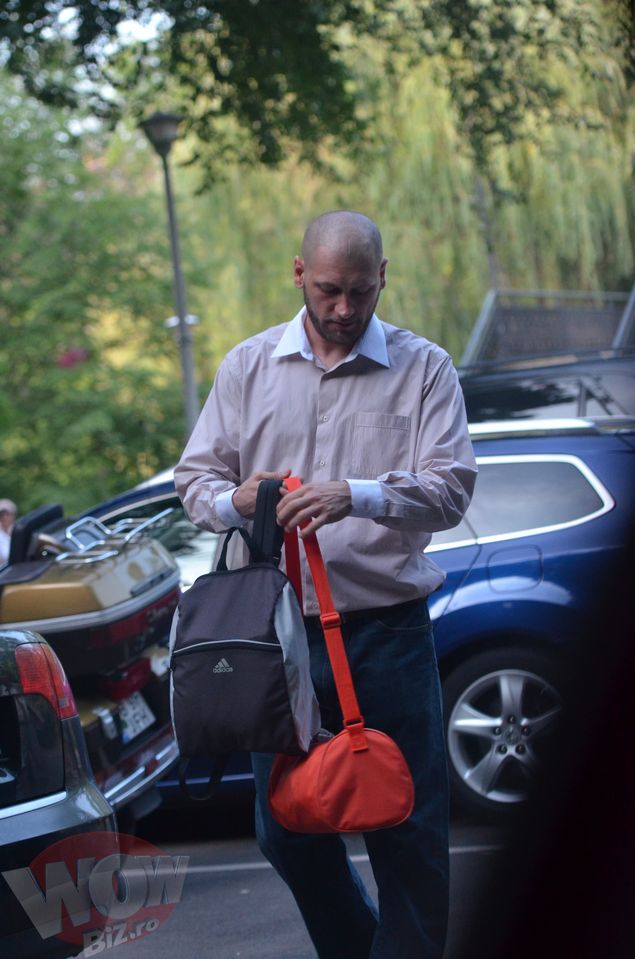 Imagini in premiera! "Baietii rai" devin tatici buni! B.U.G. Mafia la ...