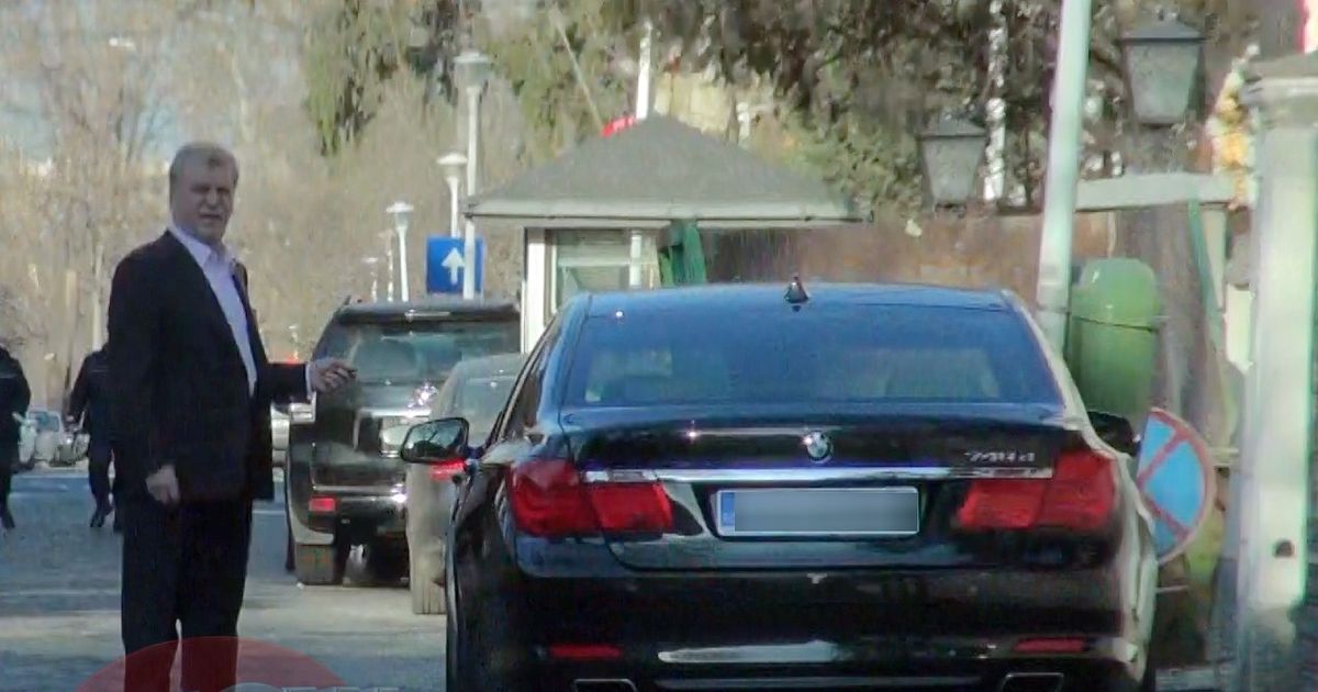 Sarbatori mai fericite pentru Dinu Gheorghe! Vezi ce femeie a ales sa ...