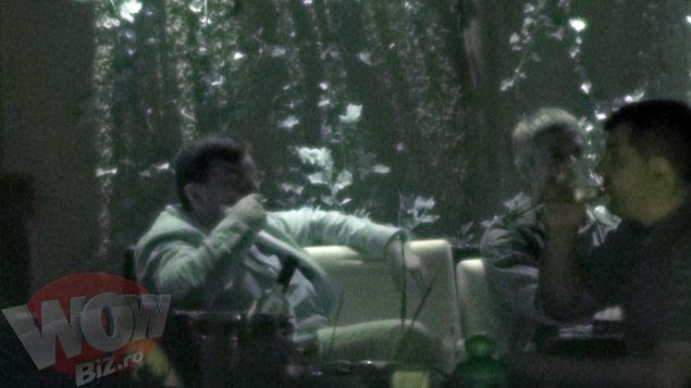 VIDEO! Momente jenante pentru un miliardar roman la o terasa de fite ...