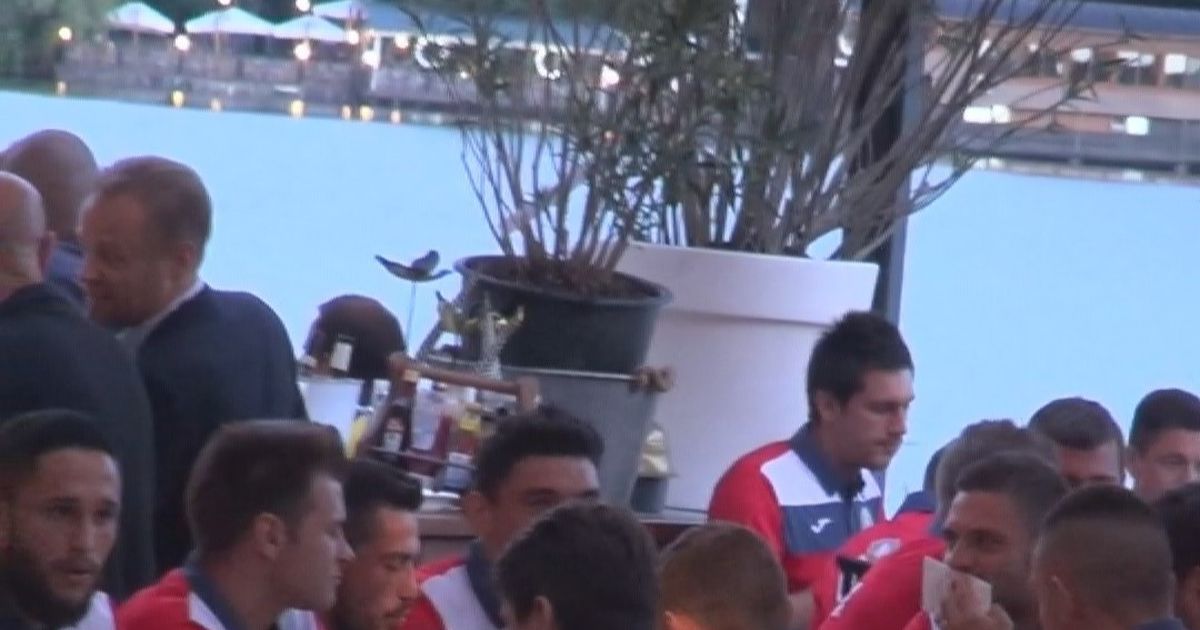 VIDEO EXCLUSIV! "Tata Puiu" le-a dat dezlegare la carne si vin! Lui ...