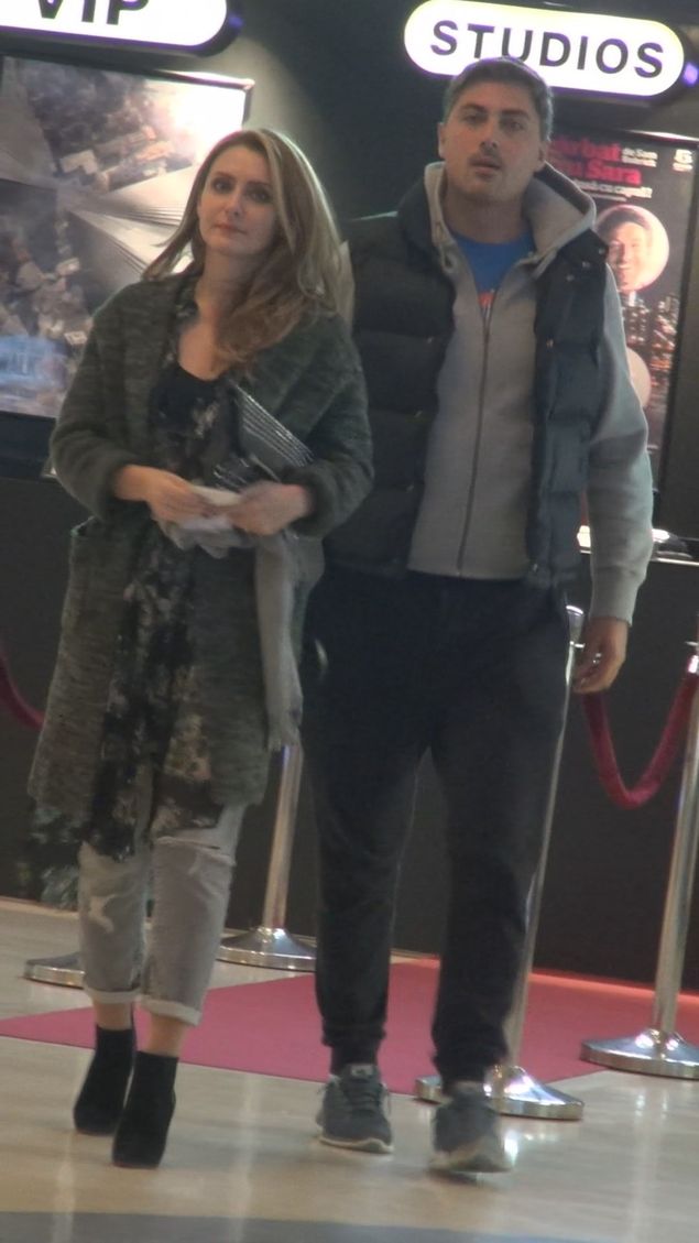 VIDEO! Alex Ciucu si-a scos sotia la film in cea mai sport tinuta in ...