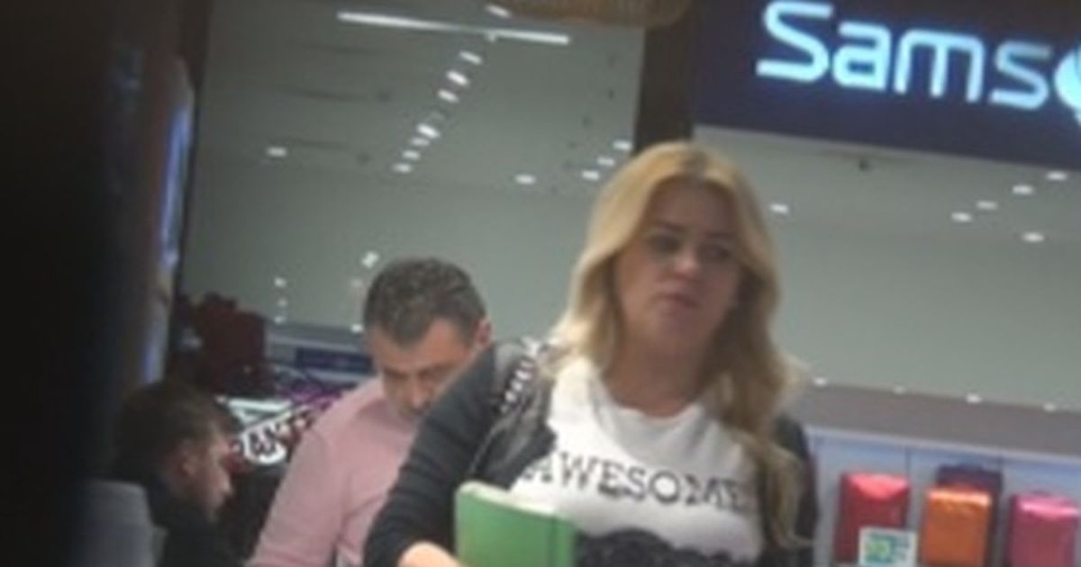 Leta Ilie are probleme cu mersul din cauza tocurilor - WOWBiz