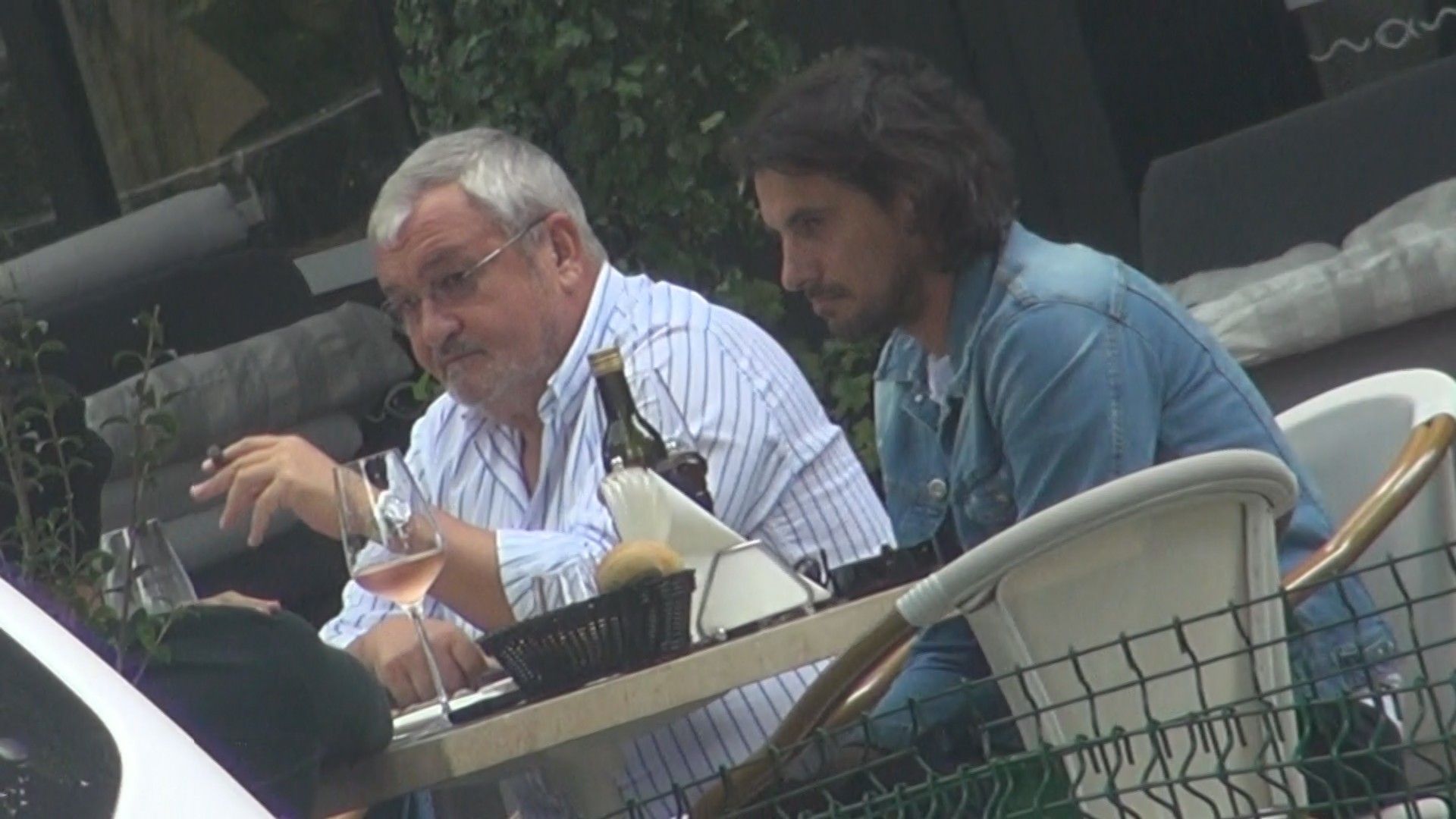 Cu cine a iesit la sprit Sebastian Vladescu - WOWBiz