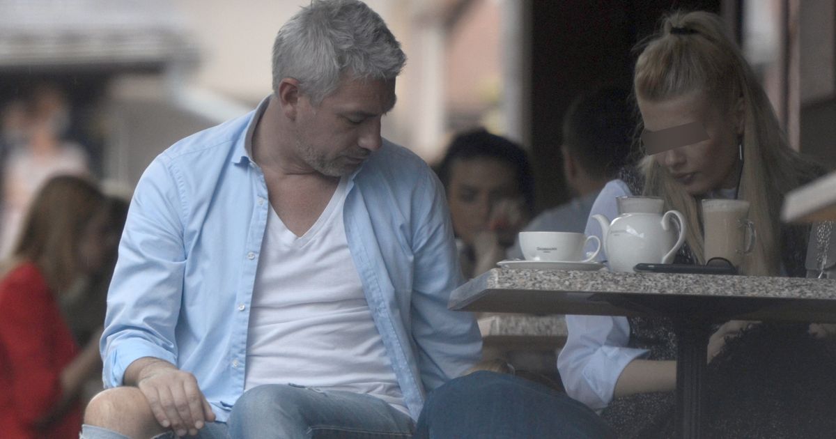 Fostul sot al Luminitei Anghel la terasa cu o blonda focoasa! - WOWBiz