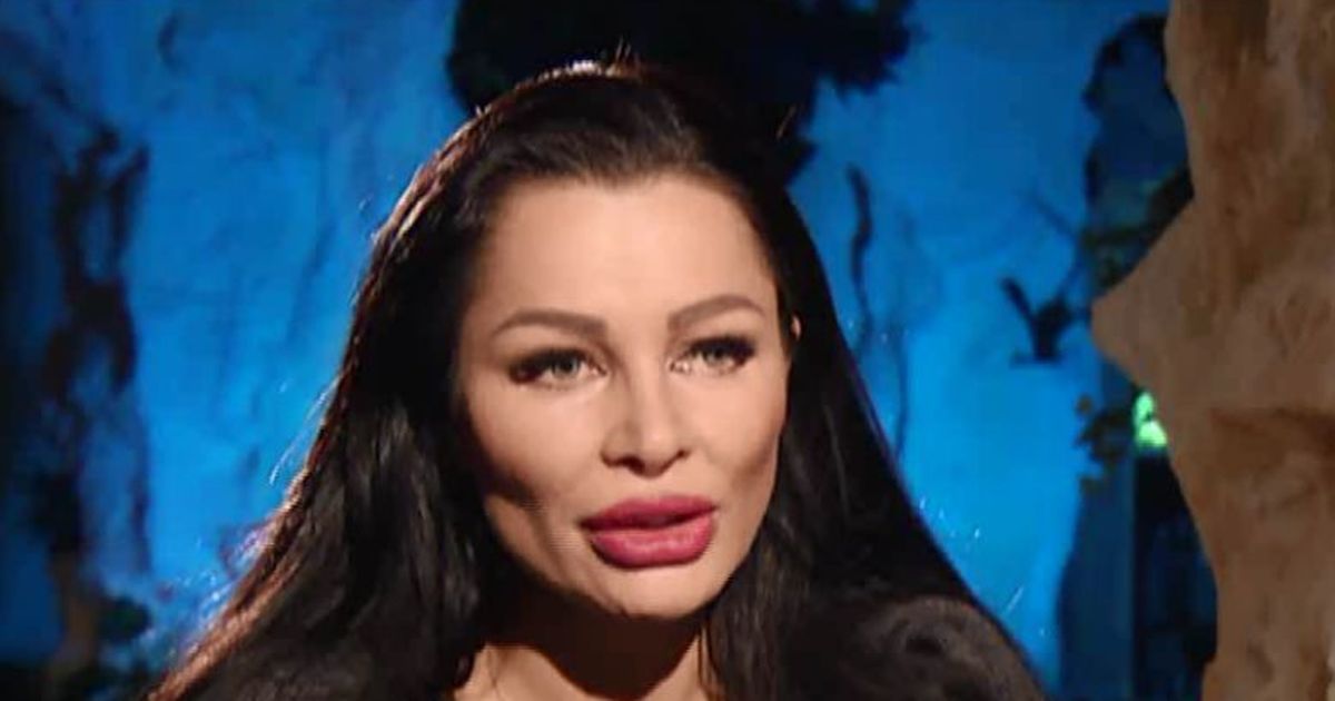 Vai, ce chin pe Brigitte Nastase! Bruneta nu stie sa isi parcheze ...