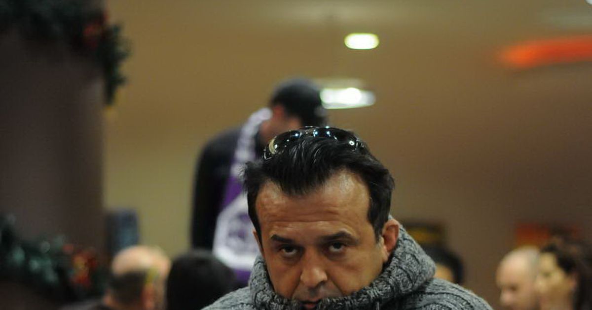 Constantin Iosef se ascunde...dupa cartile de joc! Nicolae Guta trece ...