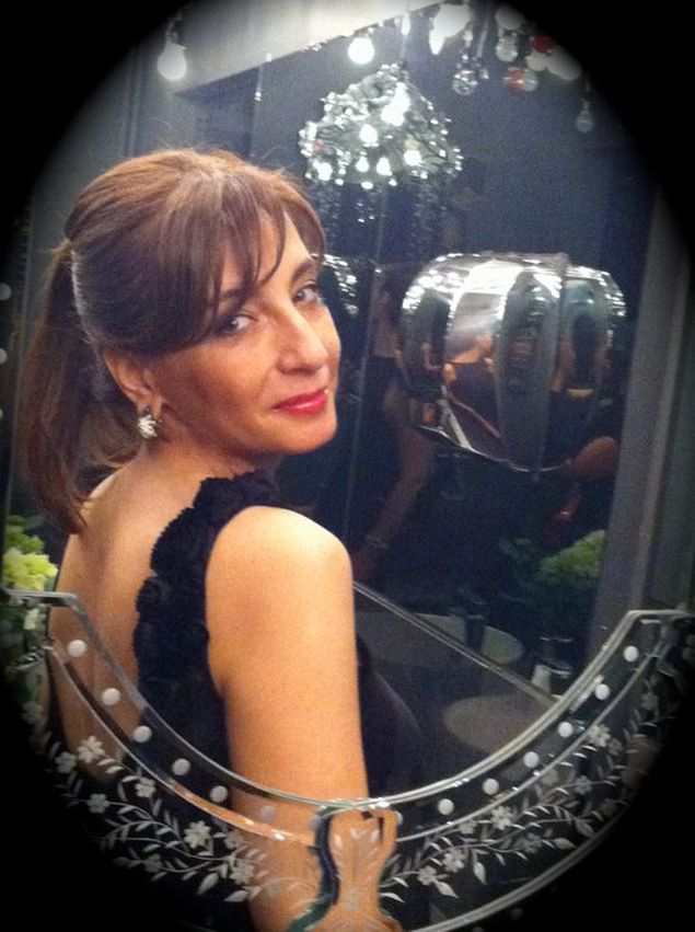 Are peste 50 de ani, dar e mai sexy ca niciodata! Vezi ce poze ...