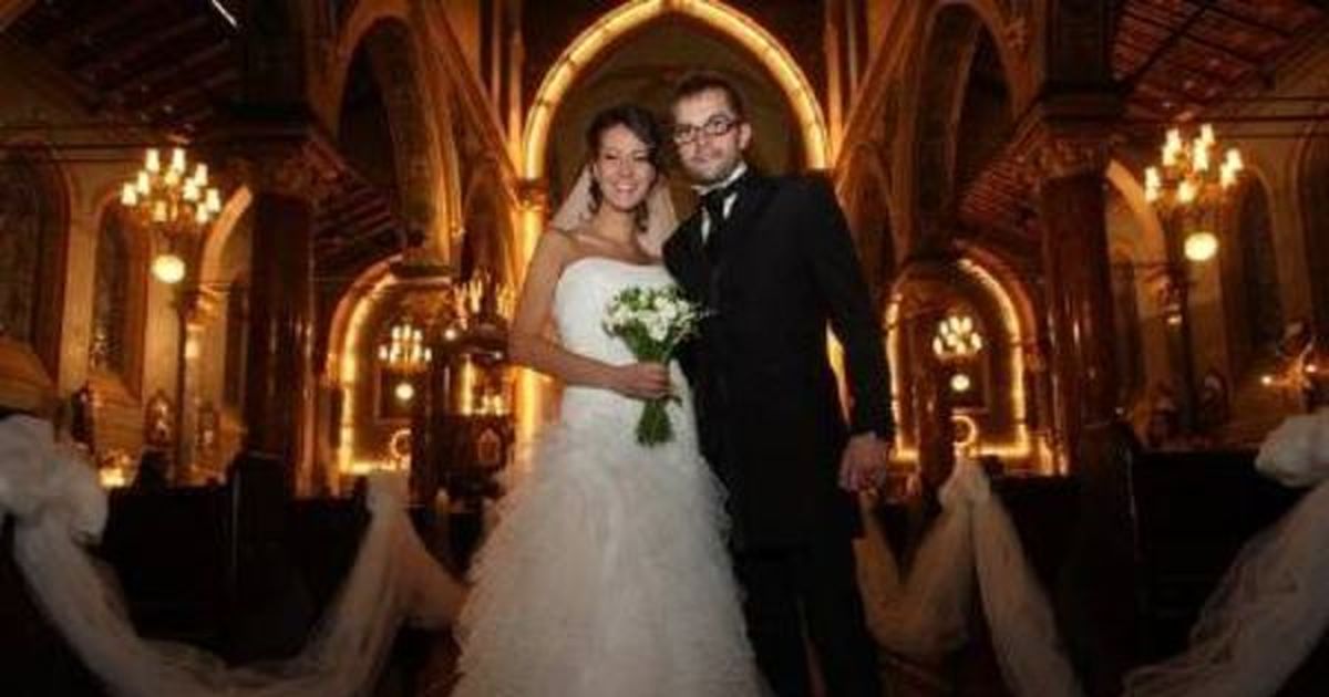Andreea Moldovan si-a luat rochia de mireasa pe fuga, intr-o vacanta in ...