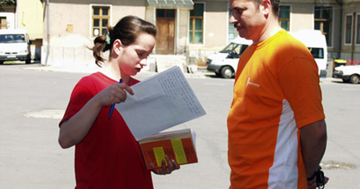 Antrenorul de gimnastica Lucian Sandu a revenit in sala dupa ce a ...
