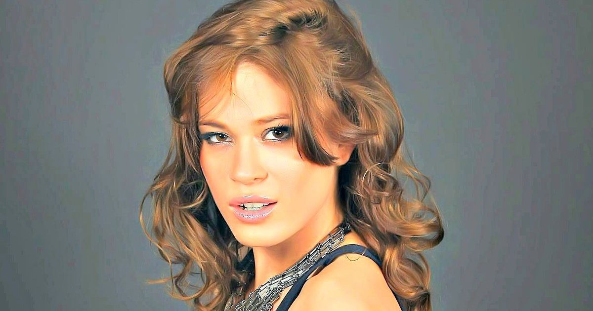 WOOW! Ce bunaciune se iubeste cu Tavi Colen! Uite cum arata iubita ...