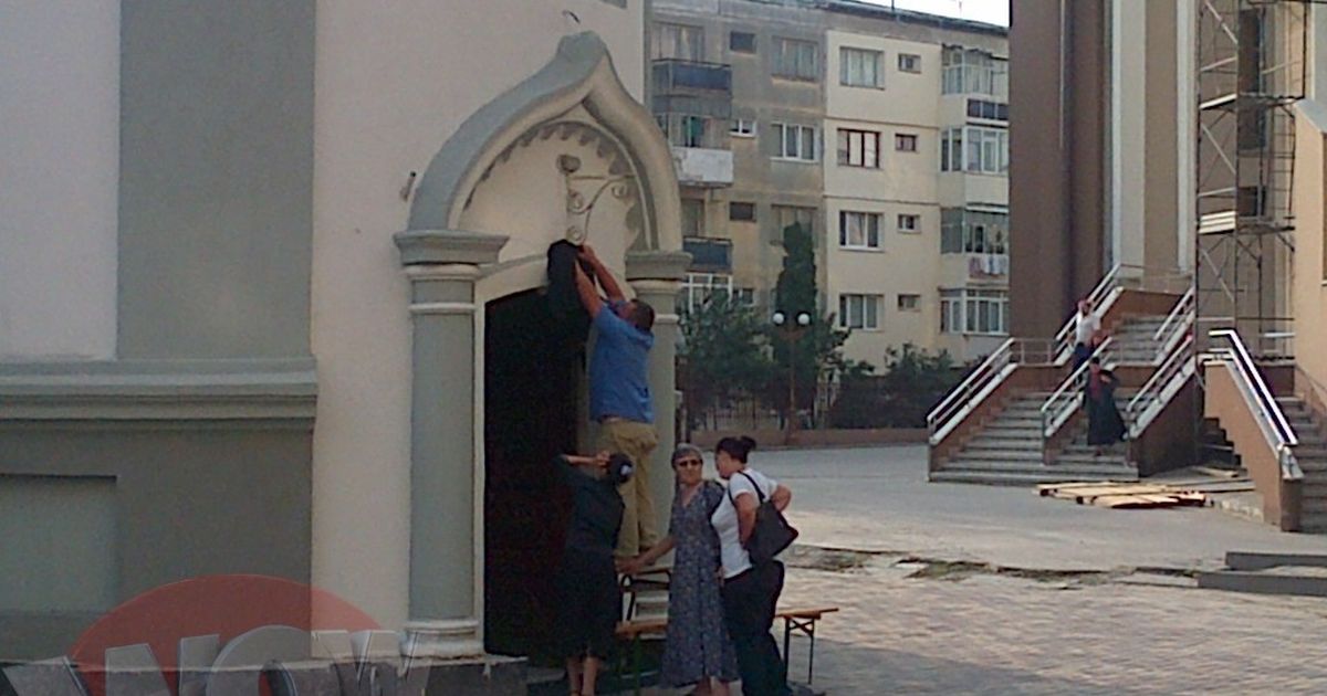 Monica Gabor nu a ajuns deocamdata sa isi vada mama! Surorile ei ...