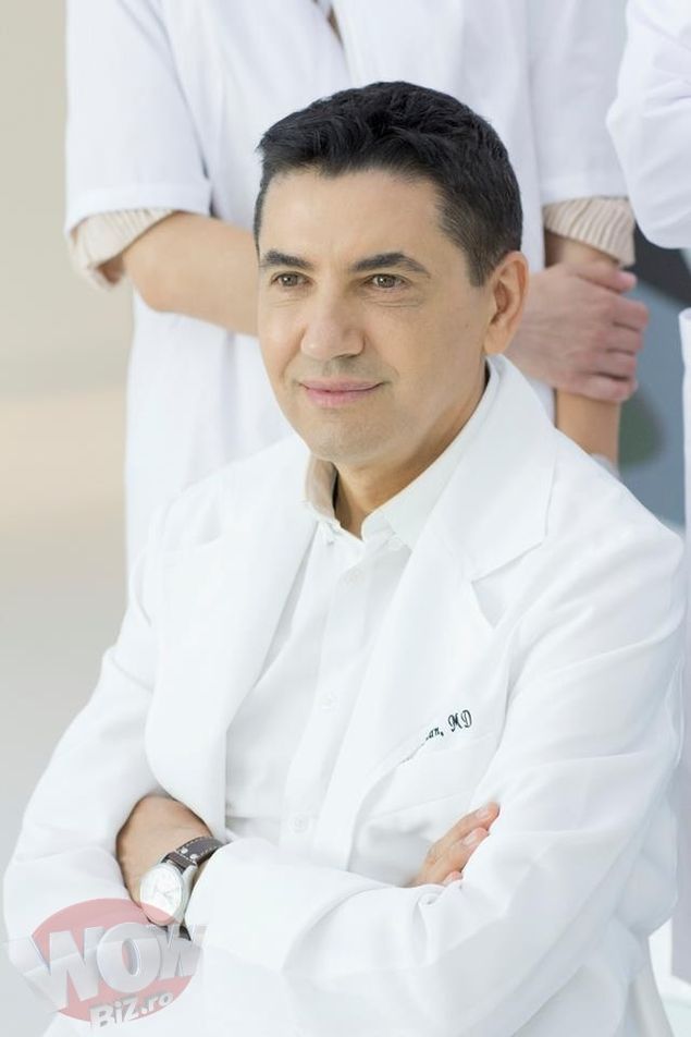 Imagine horror! Constantin Stan, doctorul vedetelor, taiat groaznic pe ...