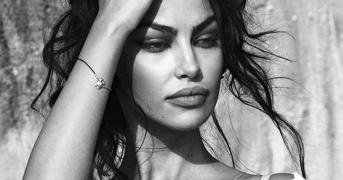 Madalina Ghenea, goala pe afisul de promovare al celui mai nou film al ...