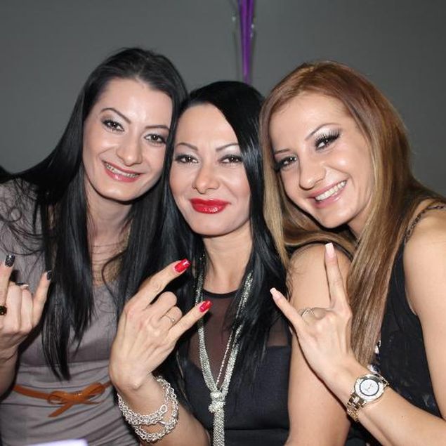 Sora Sandrei Romain a emigrat in Italia! Lucreaza pentru cel mai mare ...