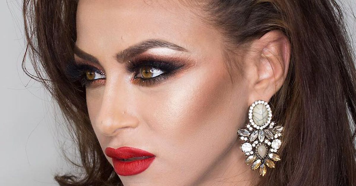 O stii mereu aranjata, dar uite cat e de frumoasa Daniela Stan fara pic ...