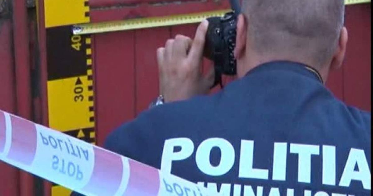 Cutremurător! Trei cadavre în stare de putrefacţie au fost găsite într ...