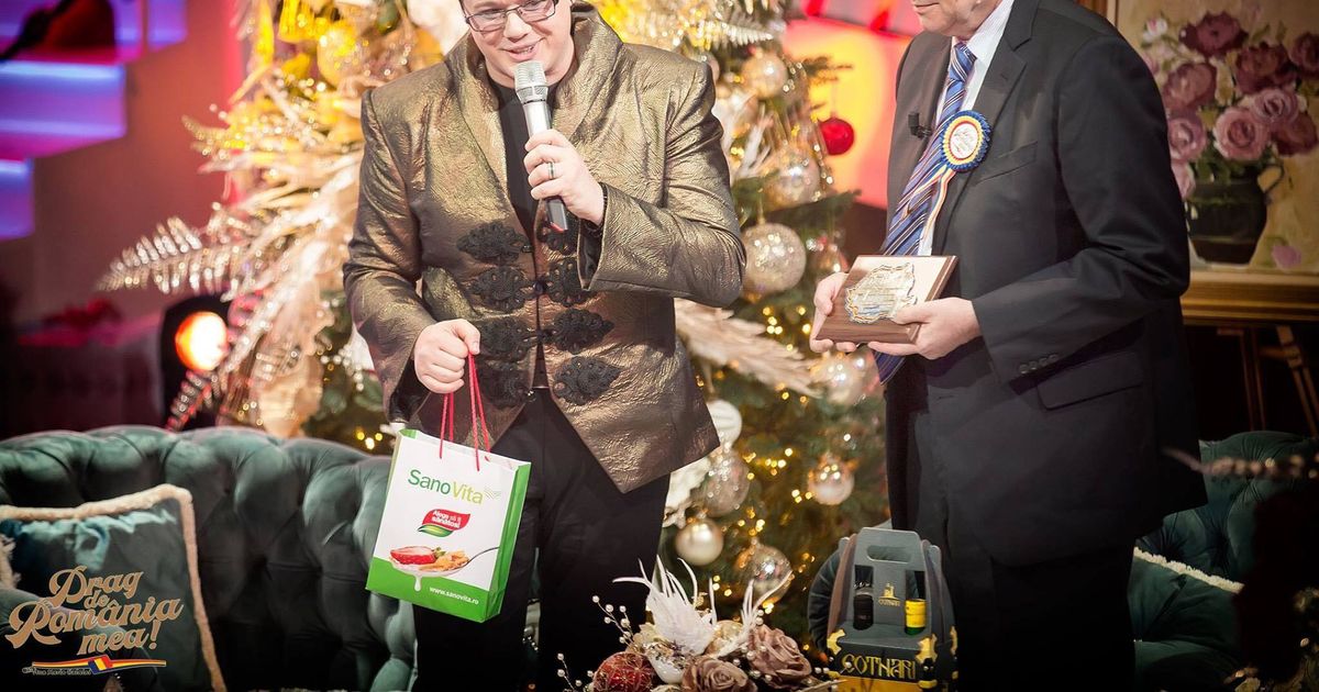 Fuego il premiaza pe medicul Irinel Popescu in direct, la tv - WOWBiz