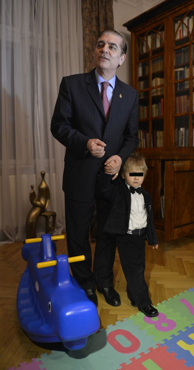 Printul Carol Ferdinand intra in afaceri de la 3 ani! Micul Print va fi ...