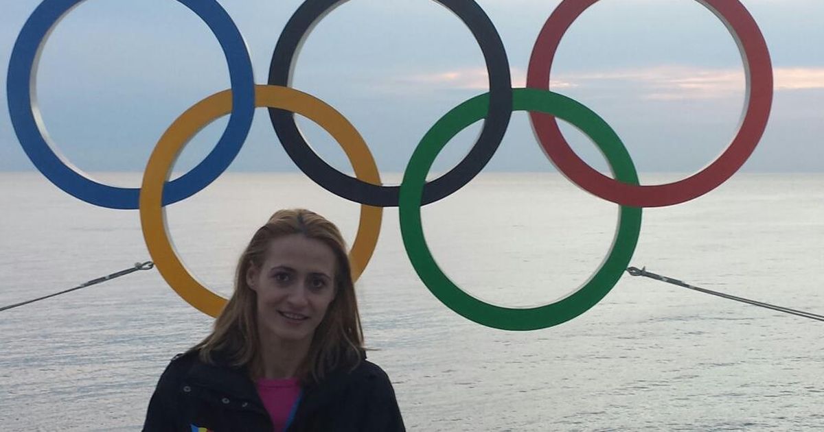 Camelia Potec s-a fotografiat la Soci cu cercurile olimpice - WOWBiz
