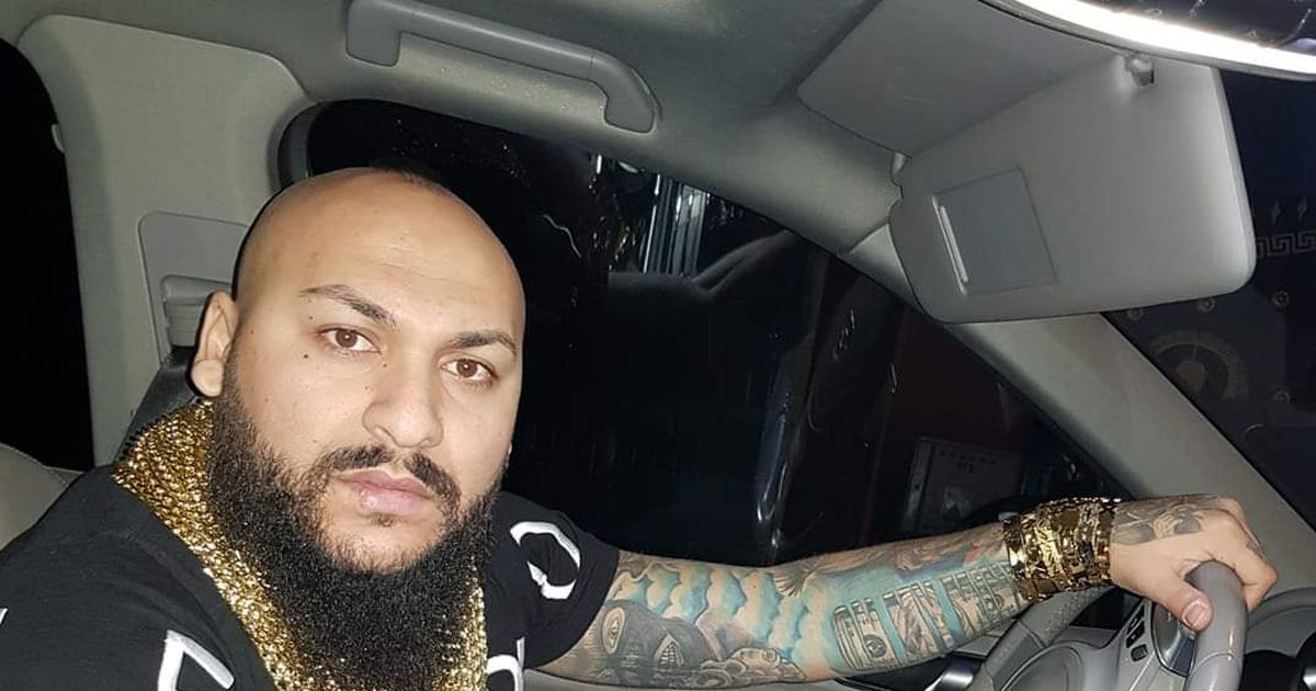 Dani Mocanu a facut o manea despre cum a ajuns el proxenet - WOWbiz.ro