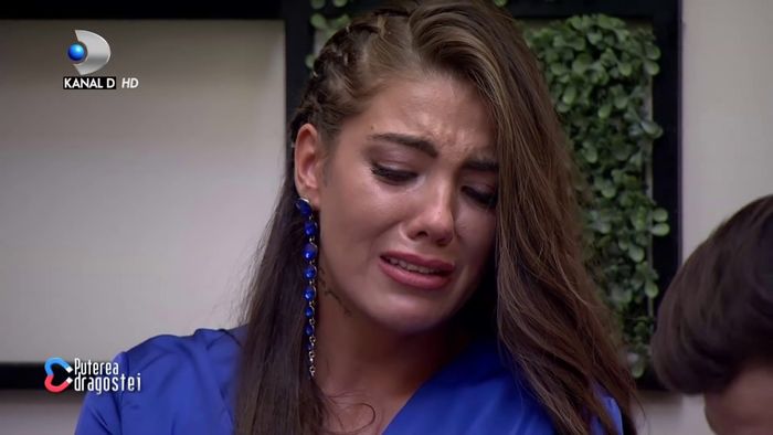 Roxana de la Puterea Dragostei, plină de sânge! Imagini șocante - WOWBiz