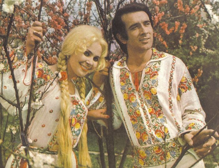 Am găsit-o pe marea Maria Cornescu! Așa arată la 73 de ani artista ...