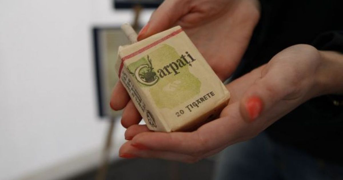 E incredibil! Cu cât se vinde astăzi un pachet de țigări Carpați - WOWBiz
