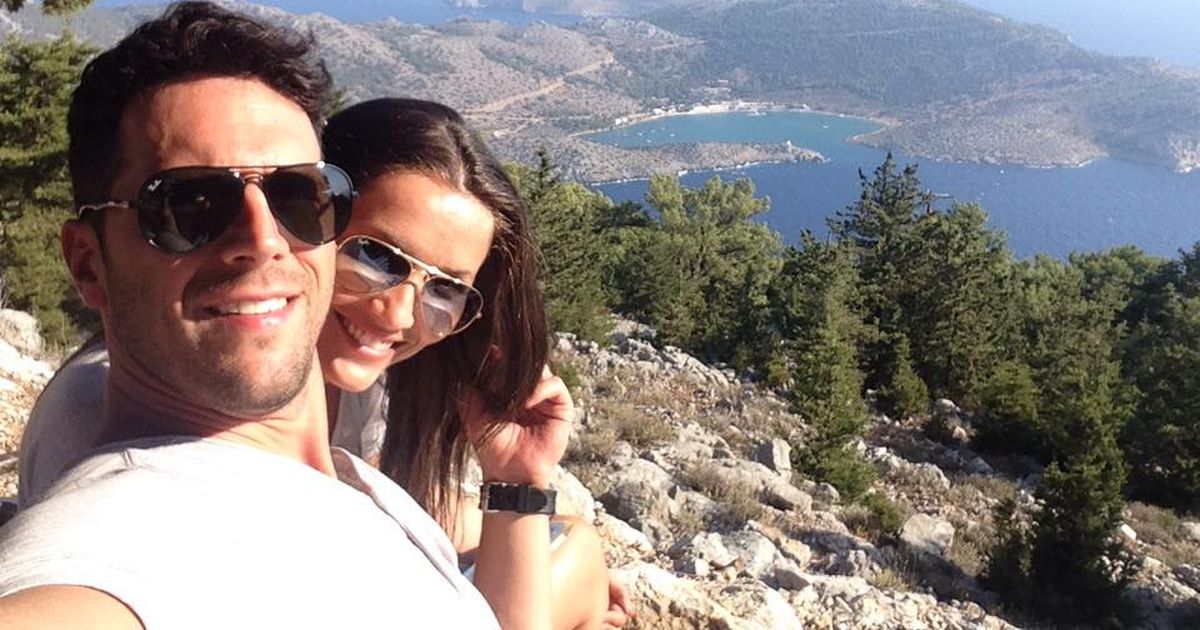 Adrian Nartea e soțul perfect! Actorul e căsătorit cu un fotomodel ...
