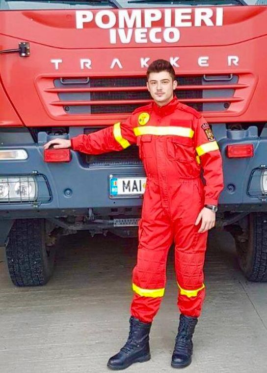 Povestea uluitoare a lui Andrei. Avea 14 ani când tatăl lui a murit ...