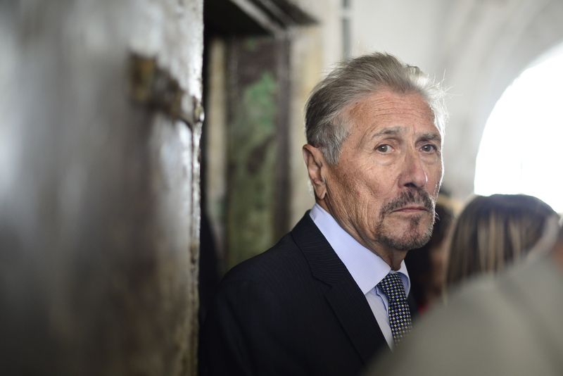 Emil Constantinescu a ajuns de nerecunoscut! - WOWBiz